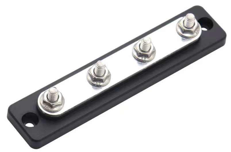 Strømskinne 70V, 250A, 4 terminaler - Homelight.no